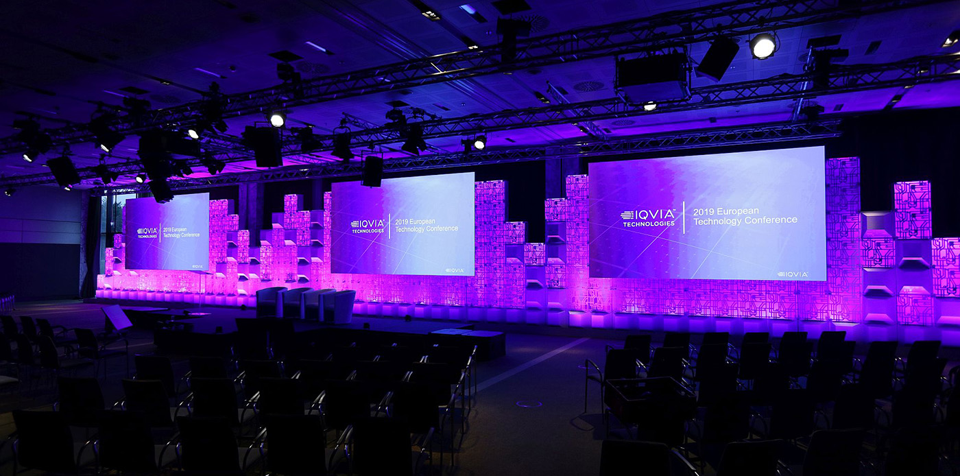 Asymmetrical Stage Design - Atomic Design