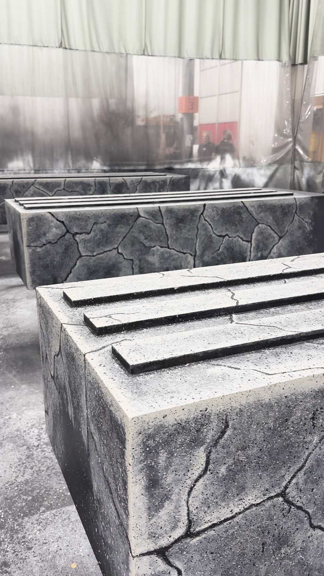 Alan Walker Horror House - Atomic Design